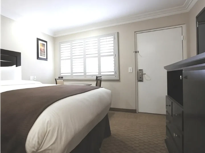 Raincross Hotel Riverside - Rialto, CA