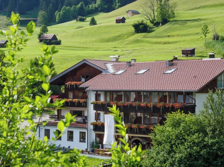 Alpenhotel Sonneck - Mit Bergbahnticket - Tannheimer Tal