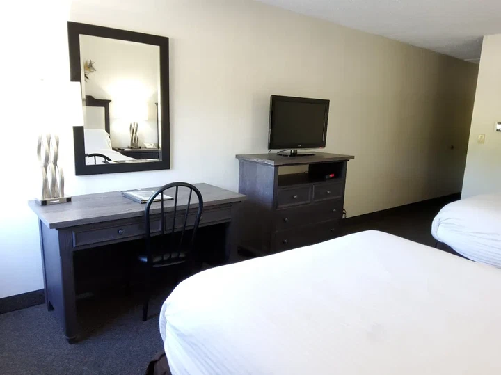 Klopfenstein Inn And Suites - Fort Wayne