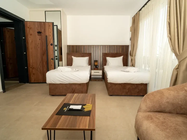 Crown Salamis Suites - Famagosta
