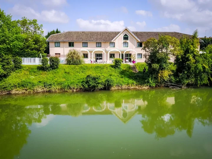 N'atura Hôtel - Aire-sur-l'Adour