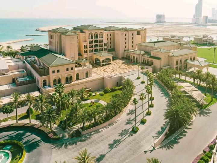 Royal Saray Resort - Bahrain