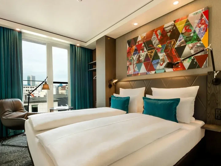 Motel One Frankfurt-römer - フランクフルト