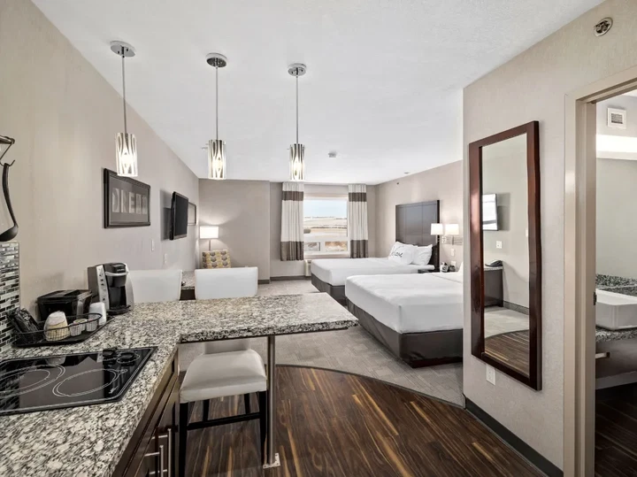 Home Inn & Suites - Swift Current - Swift Current