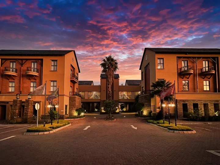 Tayfin Royale Hotel & Restaurant - Centurion