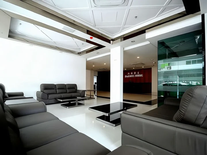 Eminent Hotel - Putatan