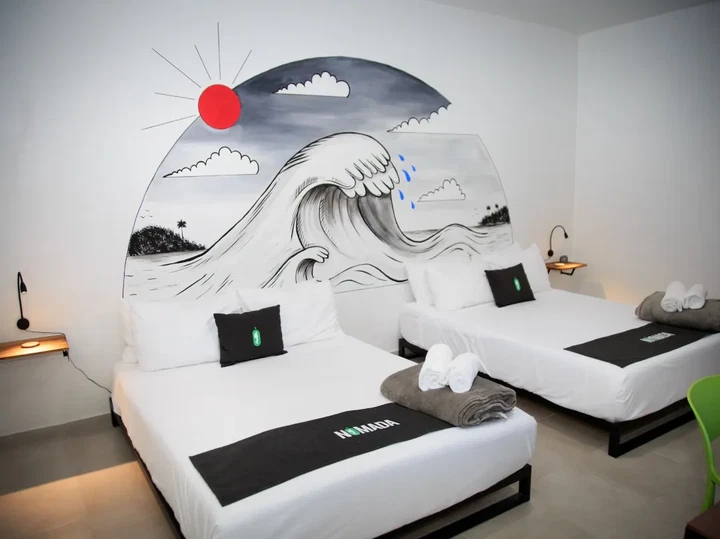 Nomada Beach Hostel- Isla Verde - San Juan