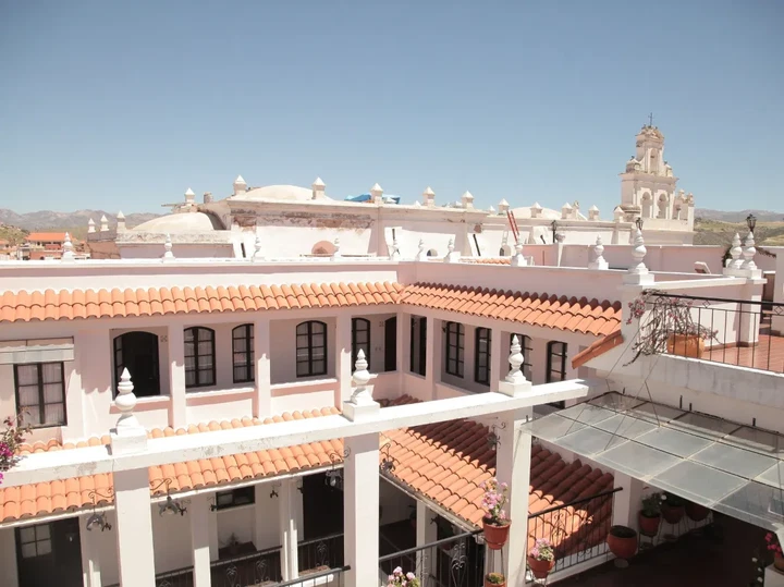 El Hotel De Su Merced - Sucre