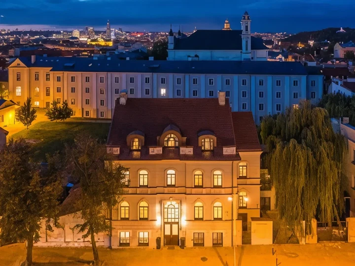 Art Hotel Moon Garden - Vilnius