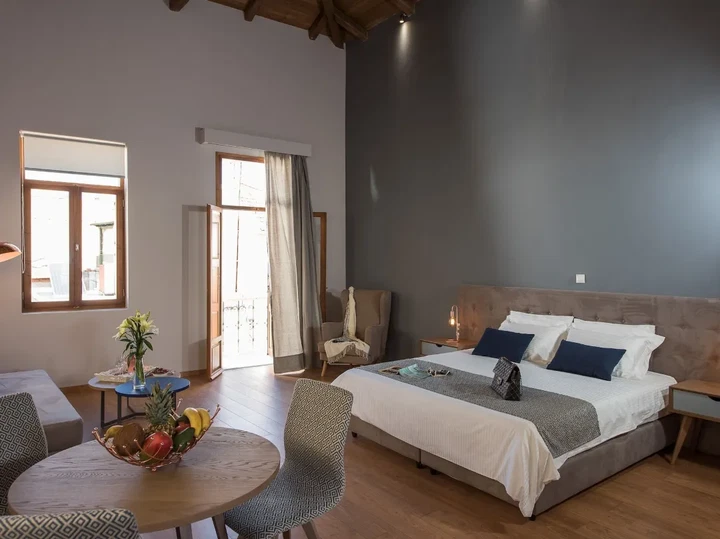 Bluebell Luxury Suites - Chania
