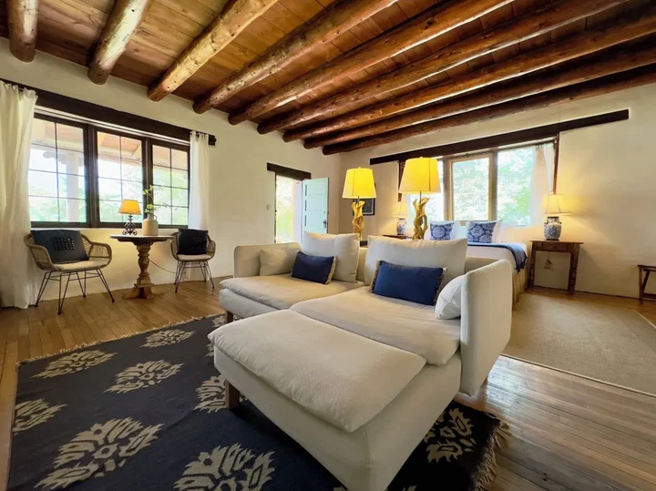 Old Taos Guesthouse B&b - Taos, NM