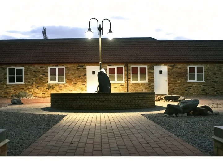 Falcons Nest - Cambridgeshire