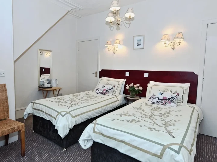 Brentwood Villa Bed And Breakfast - Aberdeen
