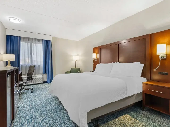 Garner Hotel Warren Northwest By Ihg - Rochester Hills, MI