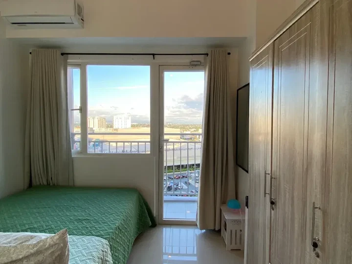 Cozy 1 Br Unit @ South Residences Sm Southmall 05 - Bacoor