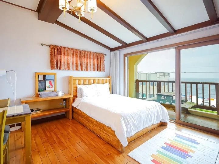 New Beachscape Pension Jeju - Jeju