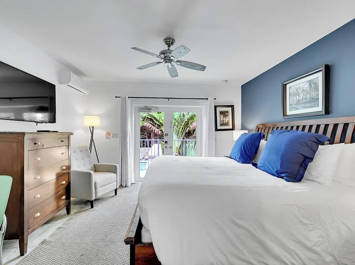 Inn On The Drive - Lauderdale-by-the-Sea, FL