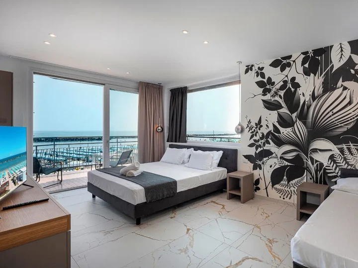 Hotel Cola Sul Mare - Беллария-Иджеа-Марина