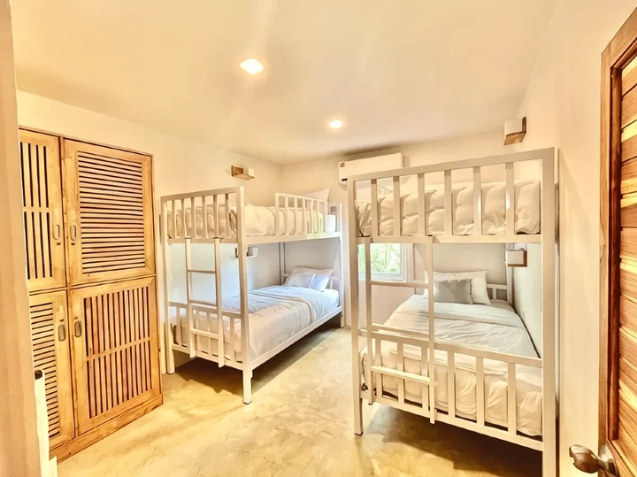 Hi Sea Hostel - Ko Pha-ngan