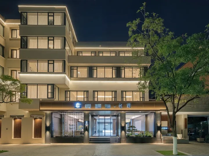Gongxili Xige Hotel - Kunming