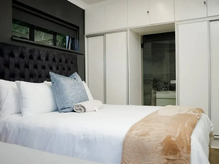 The Valley Escape - Unit 3 - Western Cape