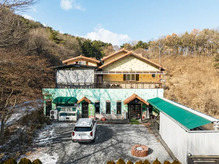 Yesan Bongsusan Forest Pension - Incheon