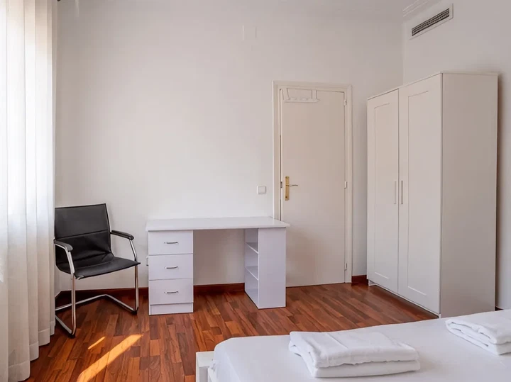 Modern 4bd In Example Next To Paseo De Gracia - Barcellona