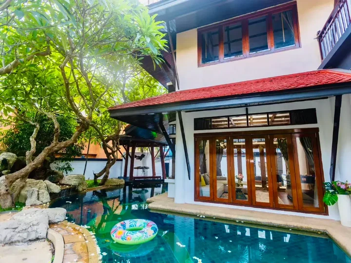 Darawadi Near Beach 4br Swimming Pool - Jomtien