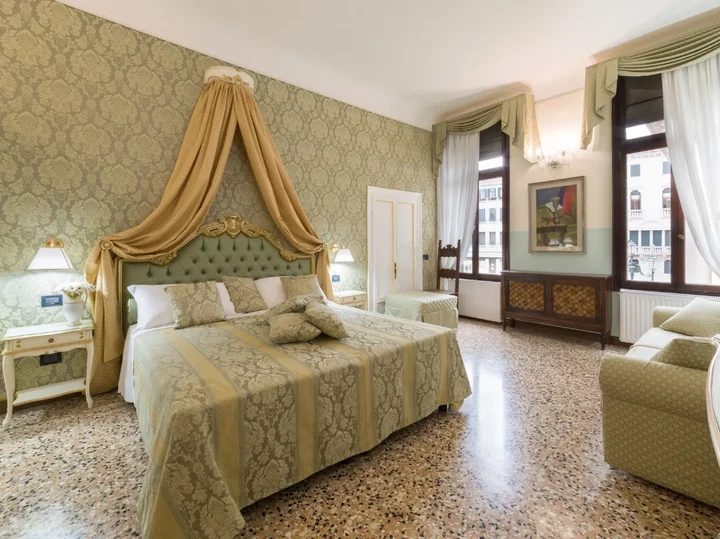 Luxury Suites In Venice-friendly Venice Suites - Venice