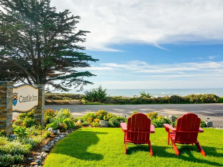 Castle Inn - San Simeon, CA