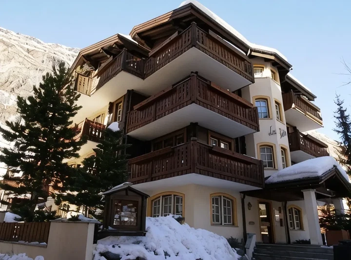 Laperle Apartments & Spa Access At Alpen Resort - Zermatt