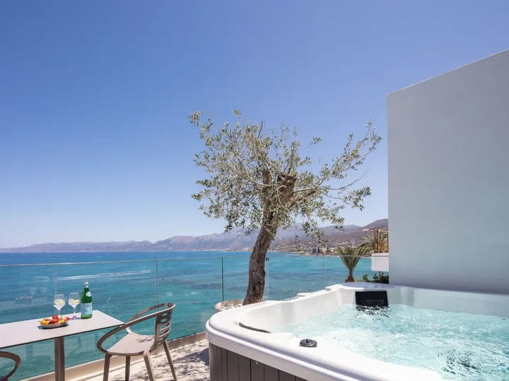 Skipper Beachfront Suites - Greece
