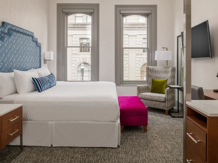 Harlow Hotel - Beaverton, OR