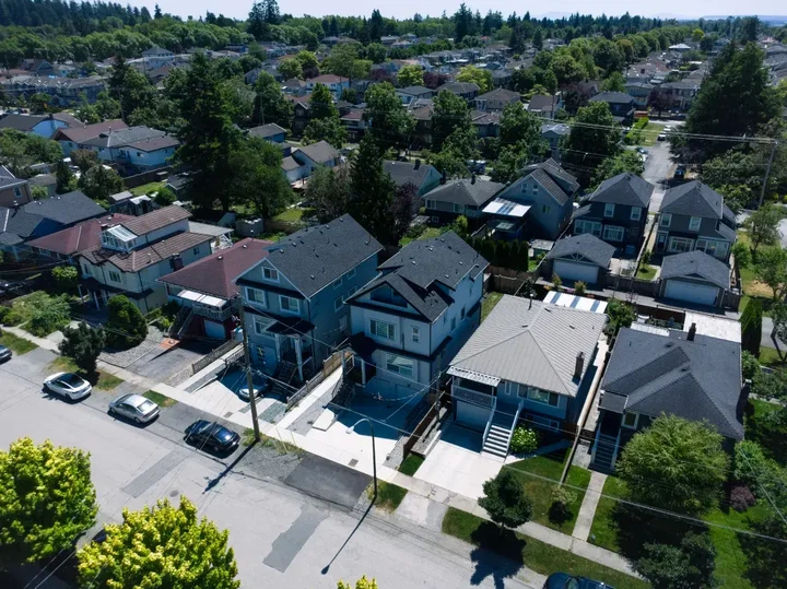 Vancouver Quiet Cozy 2br1ba Private Entry Suite Near Skytrain - バーナビー