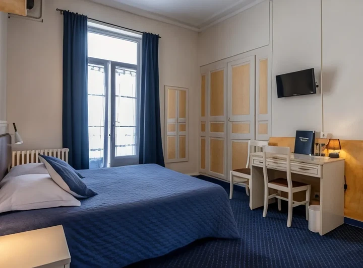 Logis Hôtel Central - Montargis