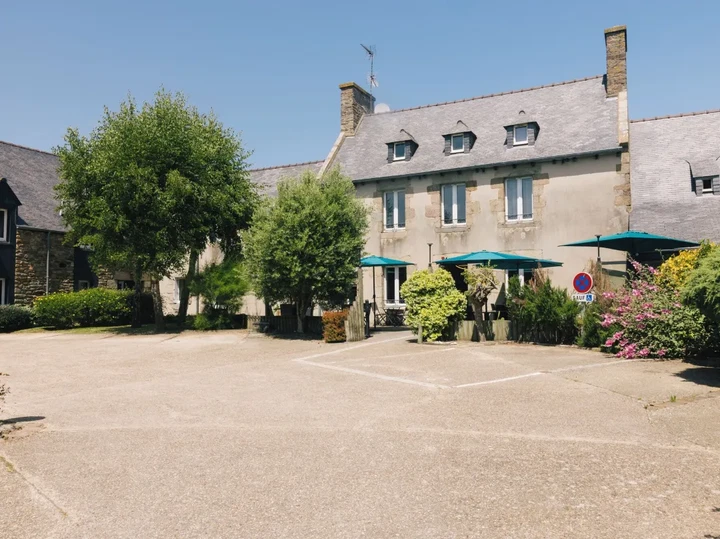 Logis Hôtel La Grassinais - Saint-Jouan-des-Guérets