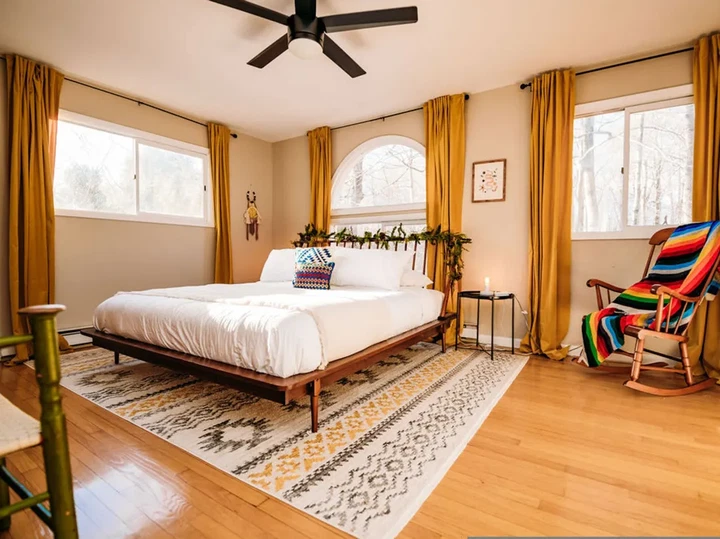 Poconos Retreat | A Vintage Gem - Tobyhanna, PA