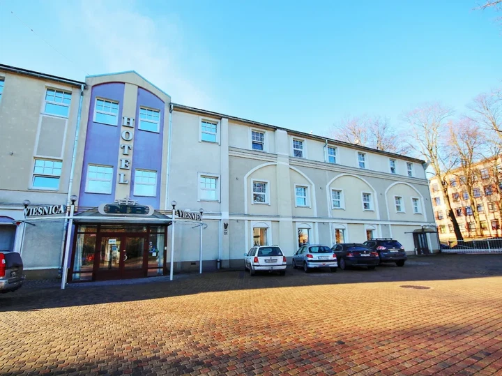 Nb Hotel With Free Parking - Riga