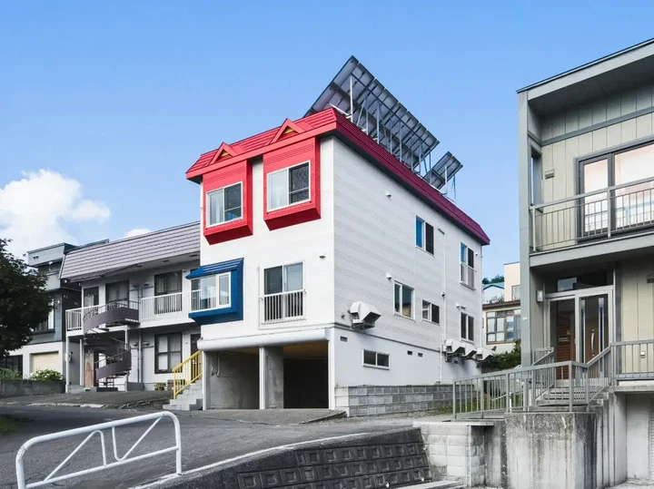 The Beehive Aioi - Otaru