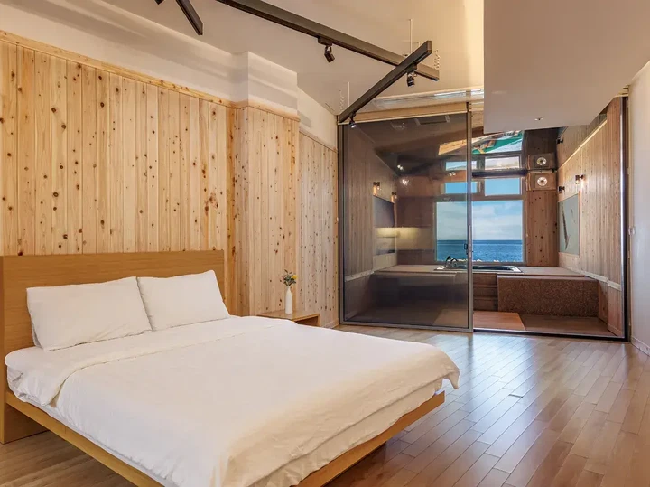 Healing Turn Condo - Pohang-si