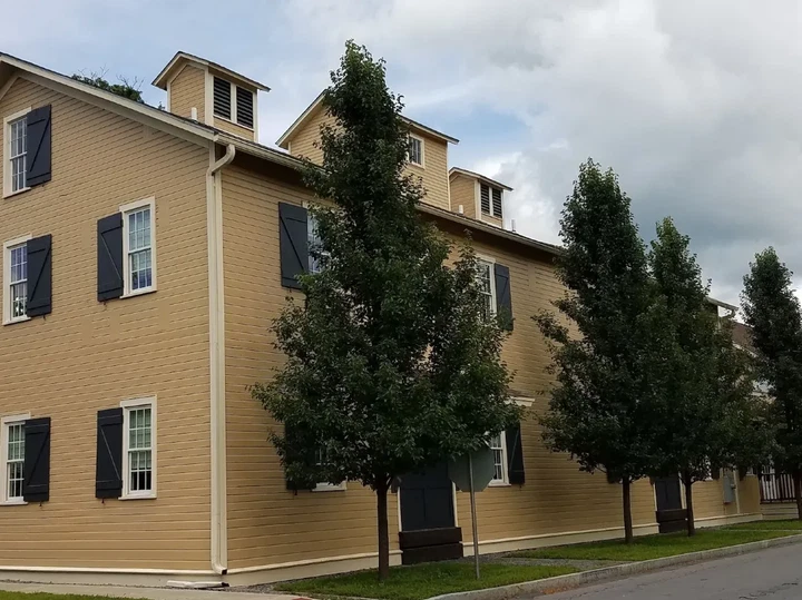 The Railroad Inn - 