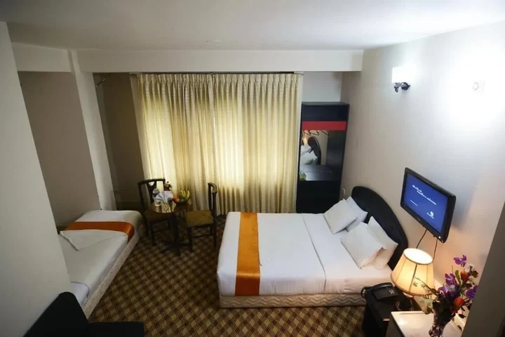 Holiday Xpress - Dhaka