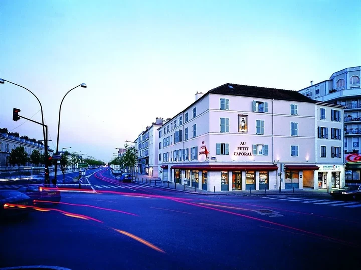 Hôtel Au Petit Caporal - Maisons-Alfort