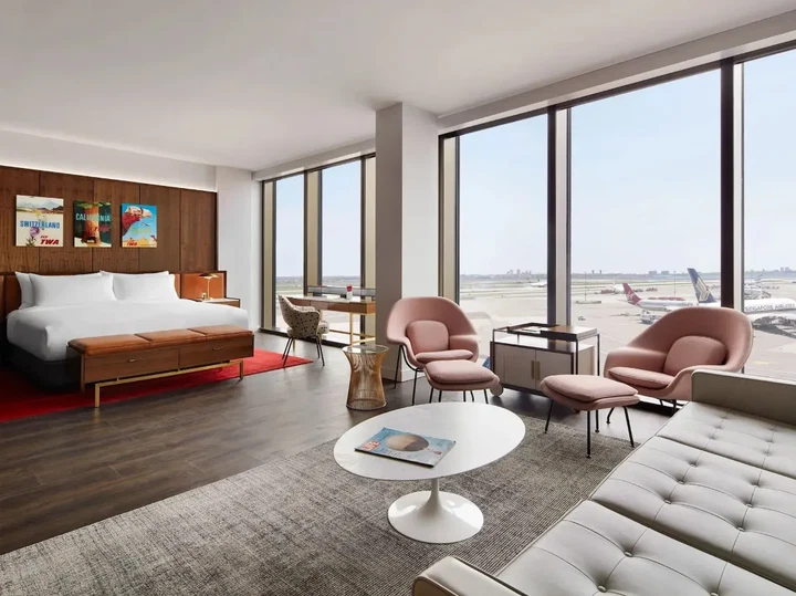 Twa Hotel At Jfk Airport - Valley Stream, NY