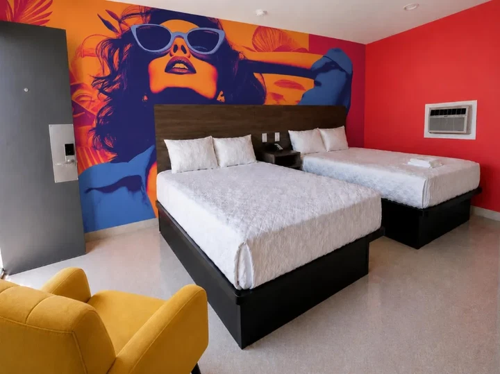 The Blu - Room 05 - Miss Tiny La Rue - Port St. Joe