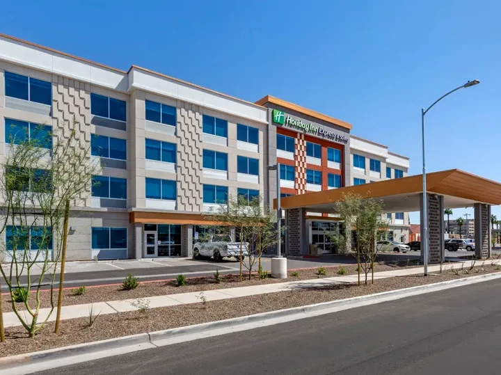 Holiday Inn Express & Suites Phoenix Dwtn - State Capitol By Ihg - Phoenix