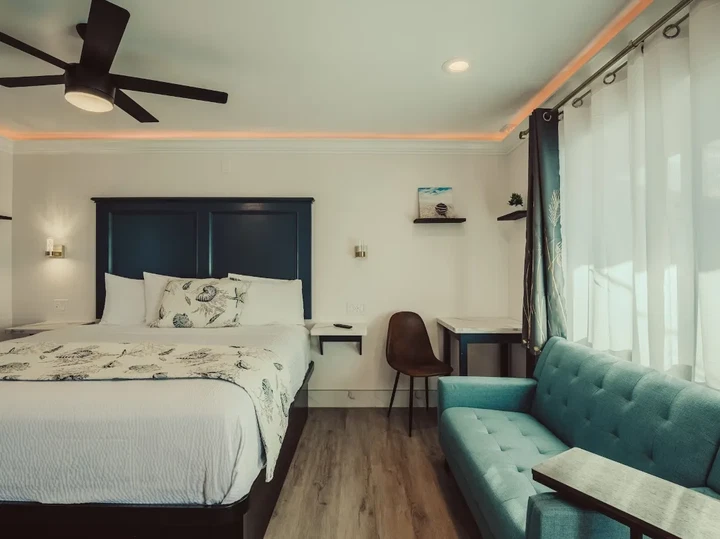 Blufftop Inn & Suites - Wharf/restaurant District - Morro Bay, CA