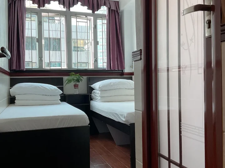 Hongkong Hang Fung Hostel (Jordan Metro Station B1 Exit) - Hong Kong