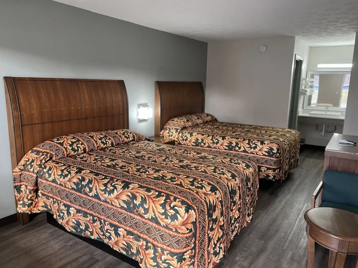 Royal Inn - Cleveland, TN