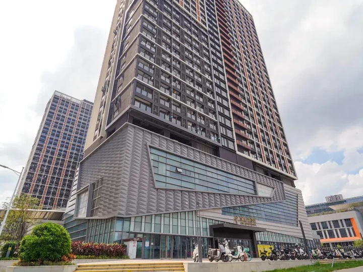 Cjia Apartment Hotel (Shenzhen Dayun New City Huanggekeng Metro Station Branch) - Shenzhen